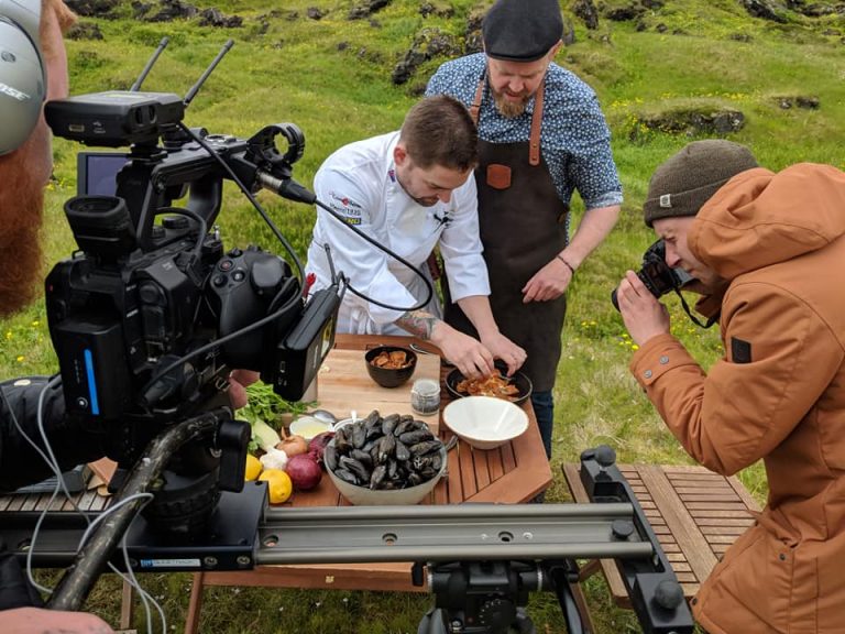 Viktor Örn og Ragnar Freyr elda saman – Hér er uppskrift af ljúffengu ...