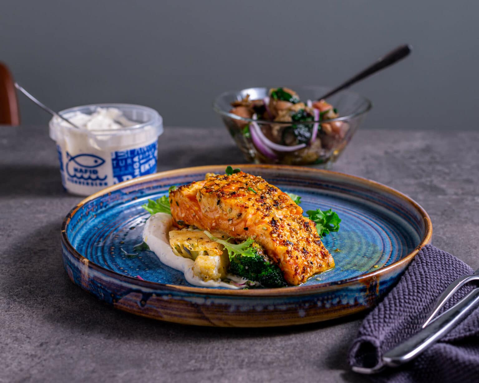 Lax í sesam og engifer með grænmetisblöndu – Veitingageirinn.is ...